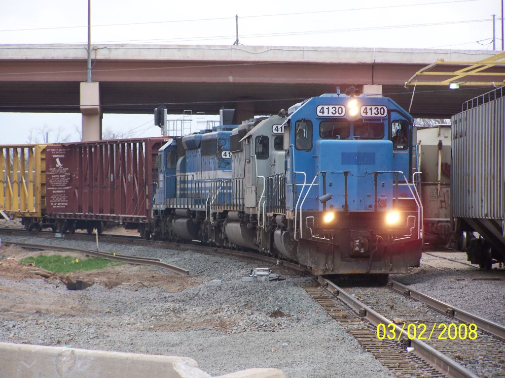 WAMX SD40-2 4130